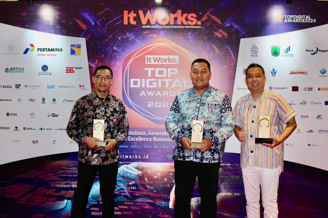 Pemerintah Kota Bekasi - pemkot bekasi raih penghargaan bergengsi di top digital awards 2024.